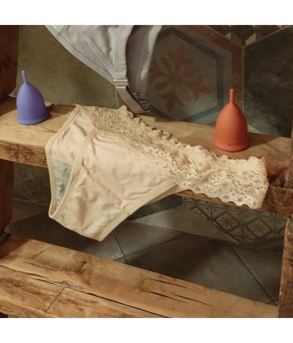 Mutandine assorbenti a bikini con delicato pizzo in bambù e cotone